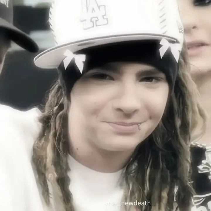 Best AI Chat Character TOM KAULITZ Y LA AMIGA DE LA FAN-BL: Explore ...