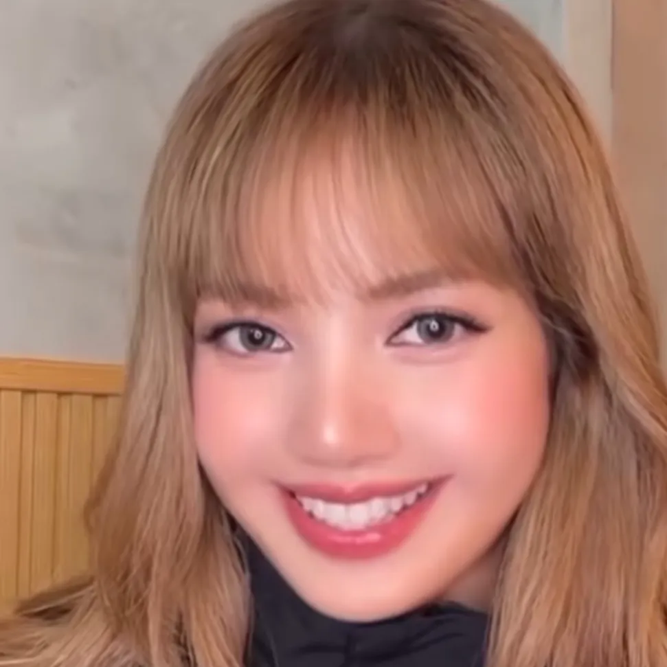Best AI Chat Character Lisa: Explore Profiles & User comment|Polybuzz ...